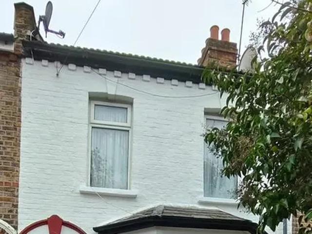 35 Arragon Road, London, E6 1QN, United Kingdom | 3 bed townhouse for rent #138510662 | Rentberry