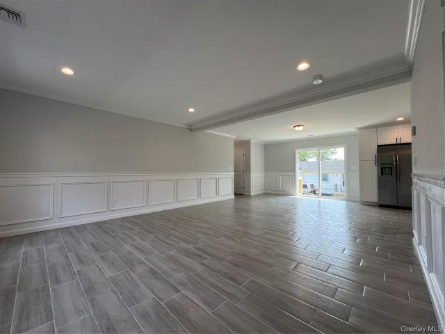 35 Babylon Drive