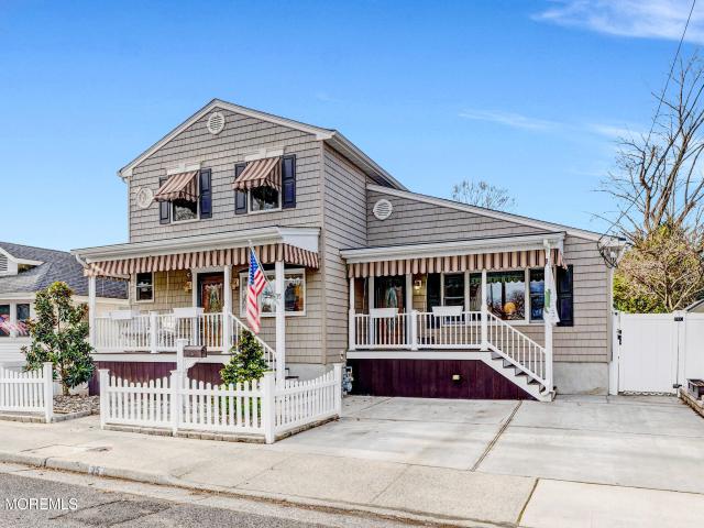 35 Bay Ave, North Middletown, NJ 07748 | MLS #22611 | Compass