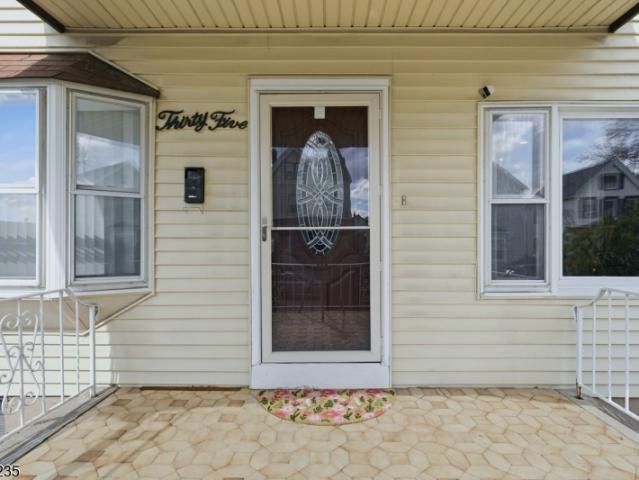 35 Bedford St, East Orange, NJ 07018 | MLS #4019 | Compass