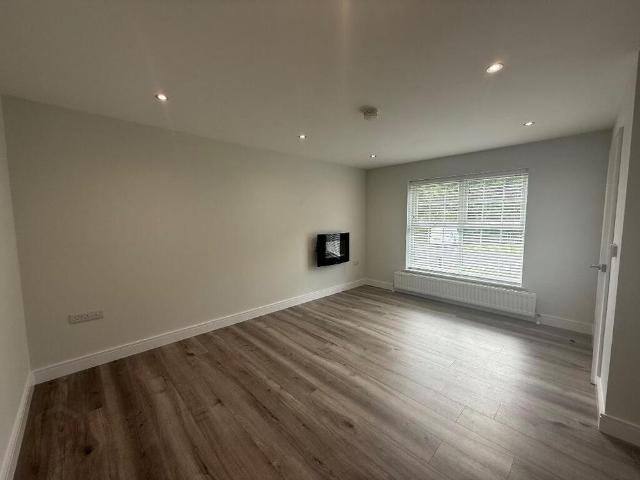 35 Bellmont Hall Drive, Antrim, BT41 1DL