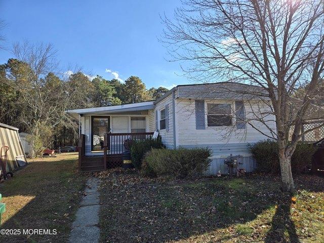 35 Boxwood Dr, Jackson, NJ 08527