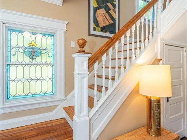 35 Brookside Avenue