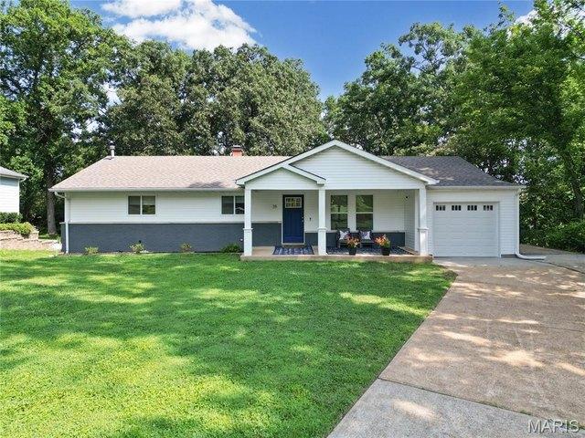 35 Branford Dr, Olivette, MO 63132