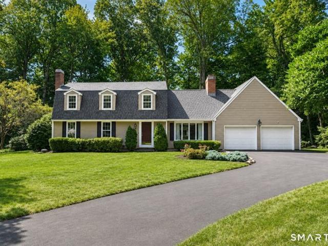 35 Briar Hill Rd, Avon, CT 06001