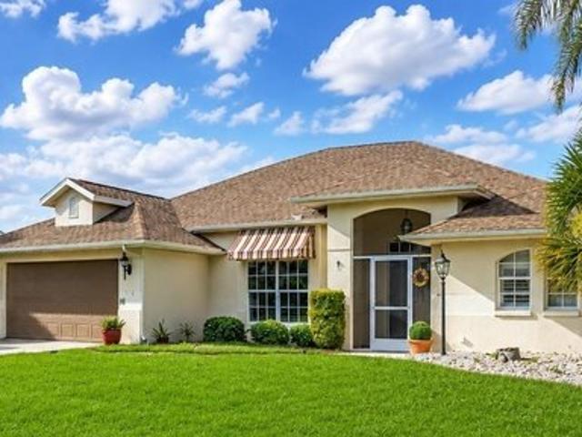 35 Bunker Cir, Rotonda West, FL 33947