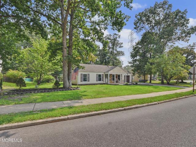 35 Buckingham Drive