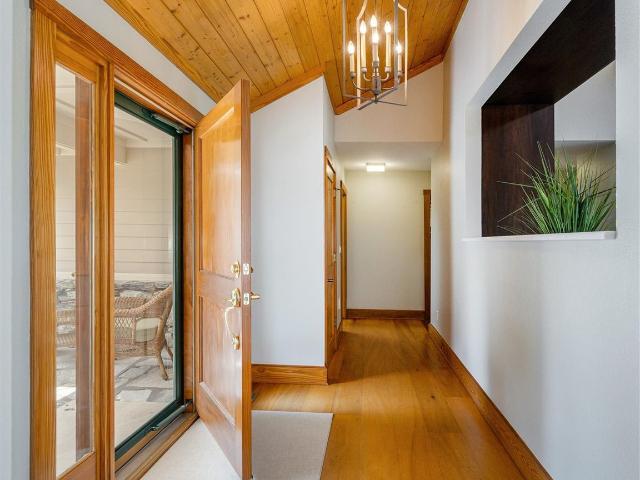 35 Carriage Forest Court
