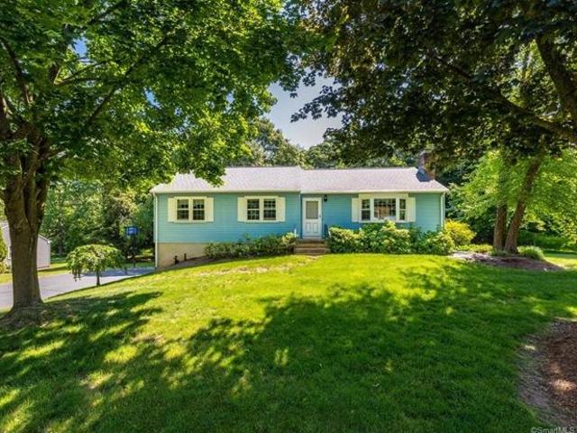 35 Cedarwood Rd, Manchester, CT 06040