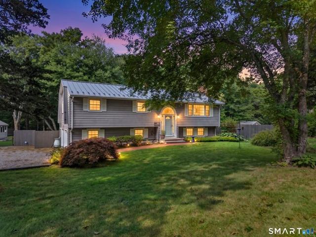 35 Chapman Mill Pond Rd, Westbrook, CT 06498