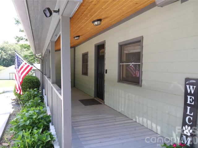 35 Chastain Hill Road