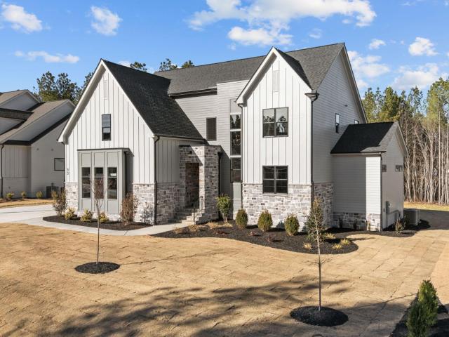 35 Chestnut Oak Dr, Youngsville, NC 27596 | MLS #10134 | Compass