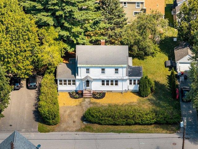 35 Chestnut St, Rockland, ME 04841