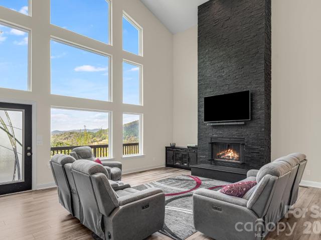35 Chesten Mountain Drive