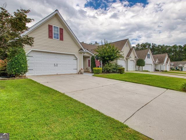 35 Courtyard Lane