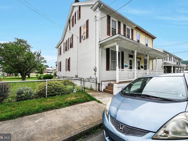 35 Clay St, Tremont, PA 17981