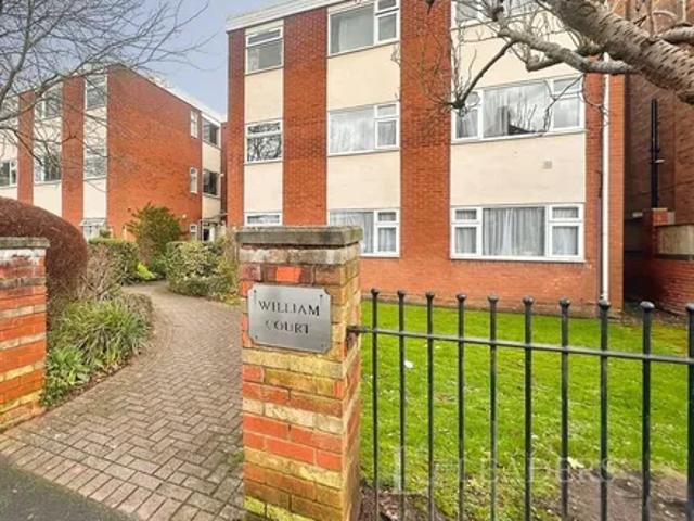 35 Clarendon Road, Birmingham, B16 9SD, United Kingdom | 2 bed apartment | Rented for £1,000/mo