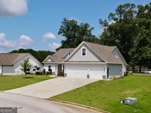 35 Clydesdale Court
