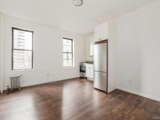 35 Crown Street 3H