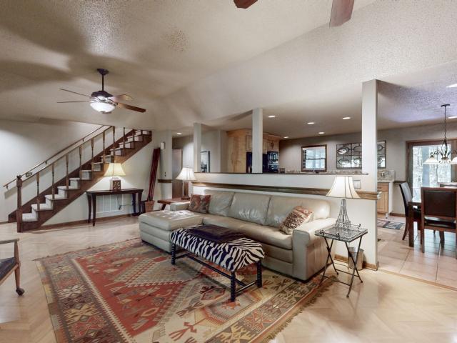 35 Davis Rd