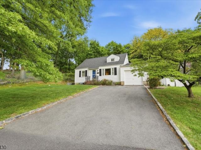 35 Deerfield Dr