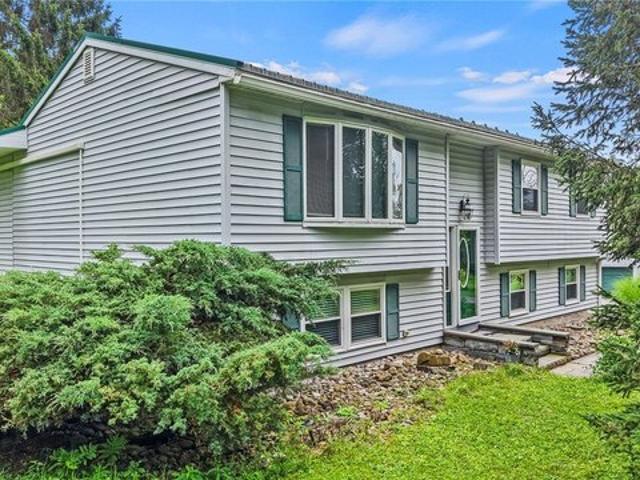 35 Deerfield Ln, Ithaca, NY 14850