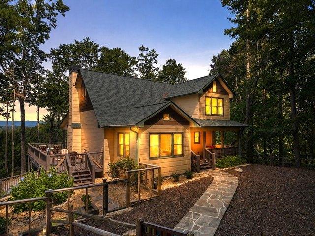 35 Dora Ln, Ellijay, GA 30540