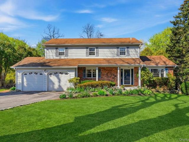 35 E Neck Rd, Huntington, NY 11743