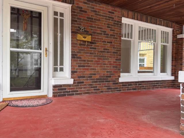35 E King Street