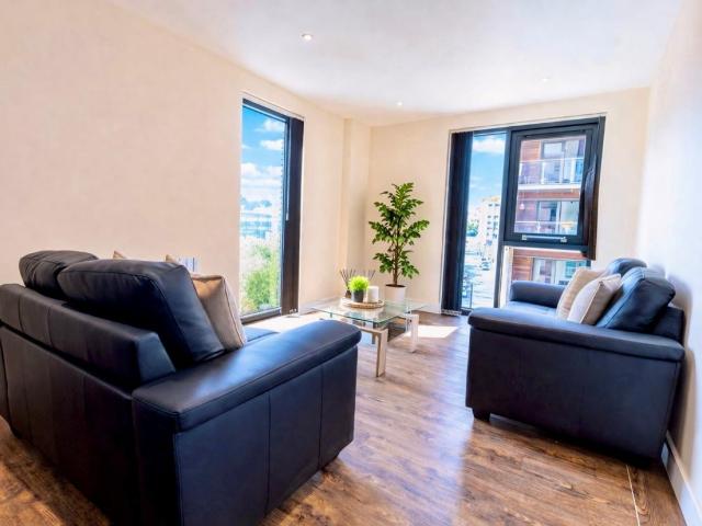 35 Ecco, 2 bedroom, Apartment