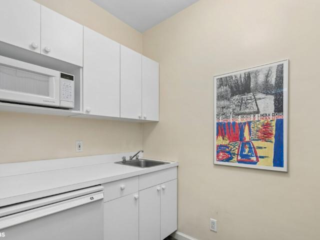 35 East 85th Street, New York, NY