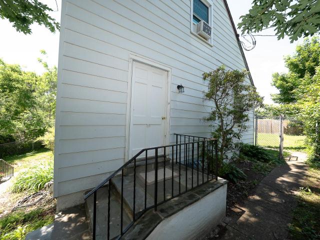 35 Eastwood Road