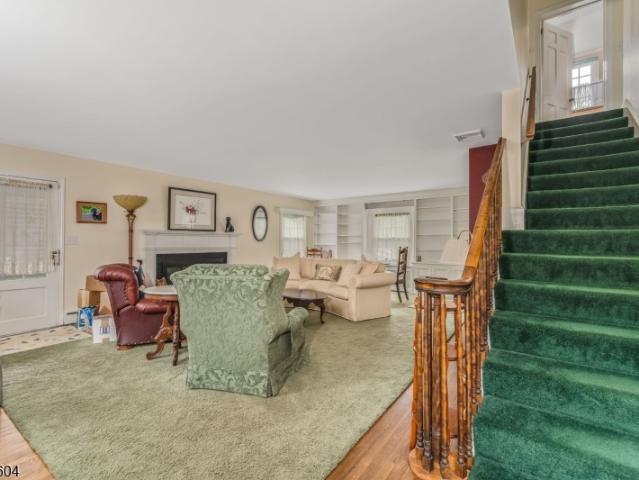 35 Elwood Ave