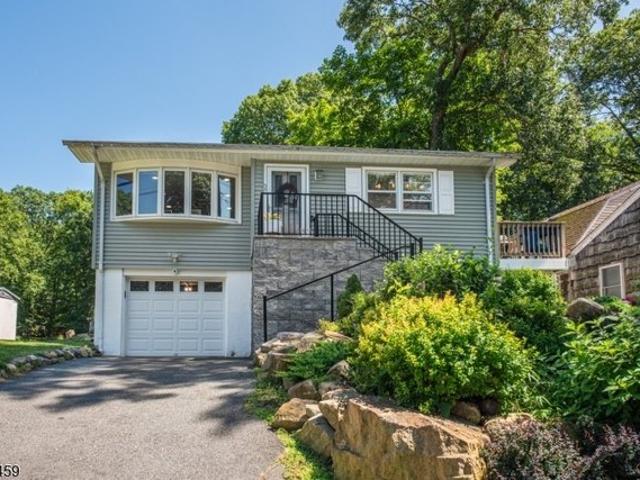 35 Erie Ave, Rockaway, NJ 07866