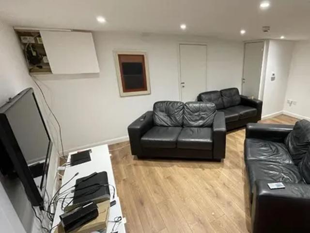 35 Exeter Road, Metchley, B29 6EX, United Kingdom | Room for rent #113250318 | Rentberry