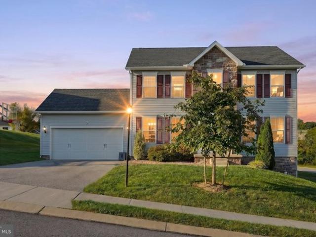 35 Fox Run Rd, Hanover, PA 17331