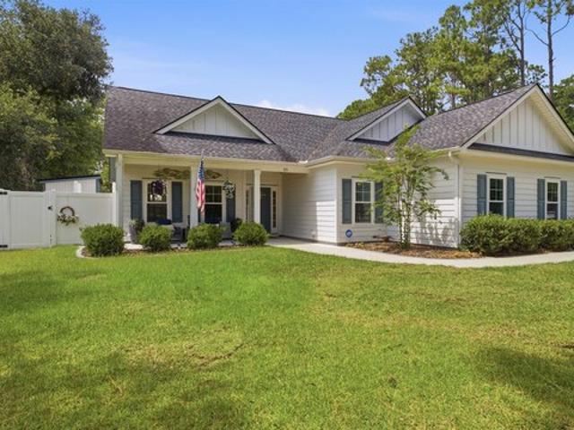 35 Georgeanna Ct, Pawleys Island, SC 29585