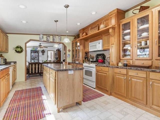 35 Goldenrod Pl, Jackson, NJ 08527