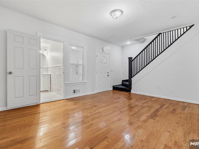 35 Grand Avenue