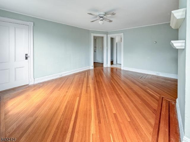 35 Green Ave # 2