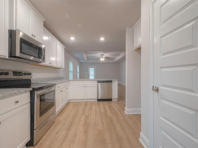 35 Greenbriar Loop, Angleton, TX 77515 | MLS #22533 | Compass