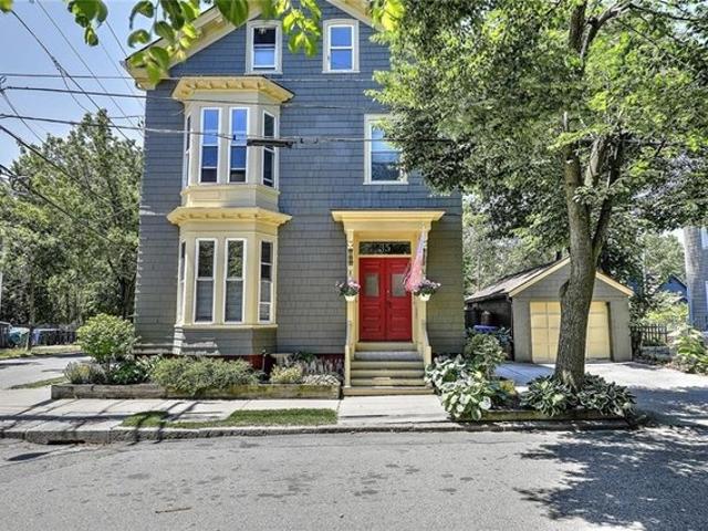 35 Hammond St, Providence, RI 02909