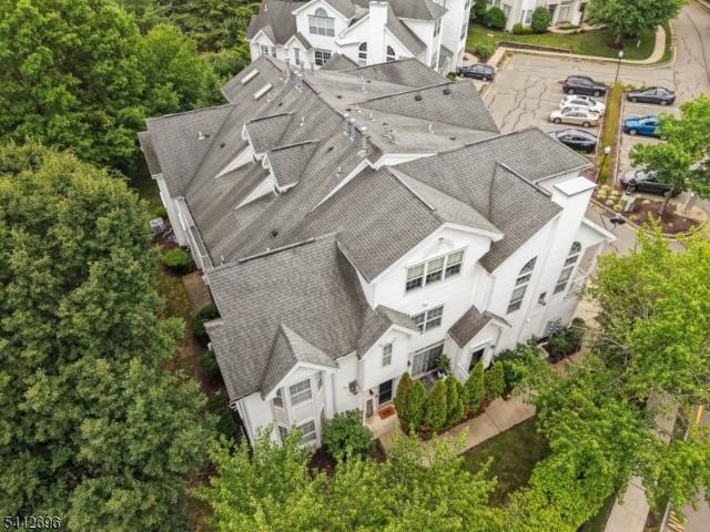35 Hancock Dr
