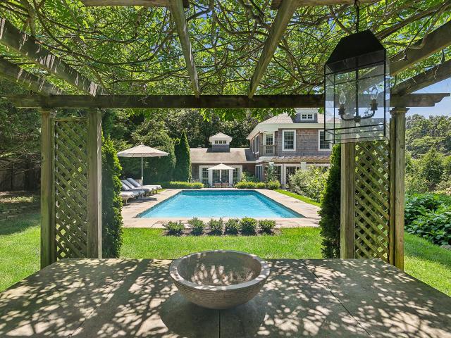 35 Harris Ln, Southampton, NY 11968 | MLS #60931