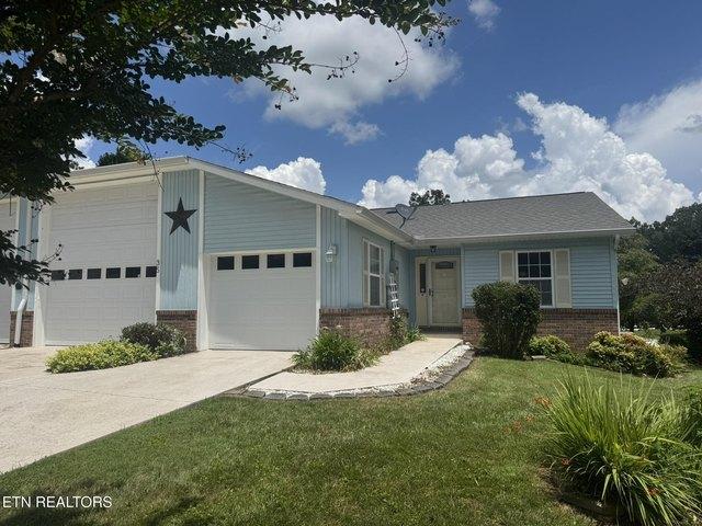 35 Hawthorn Loop, Crossville, TN 38555