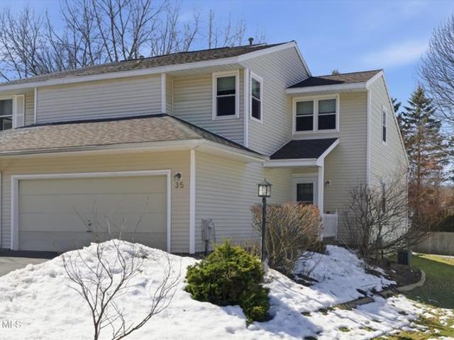 35 Heyden Rd, Troy, NY 12180