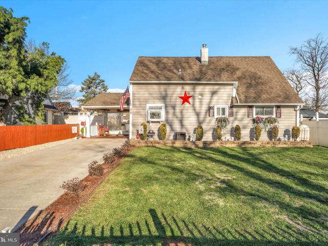 35 Honeysuckle Ln, Levittown, PA 19055 | MLS #PABU2117 | Compass