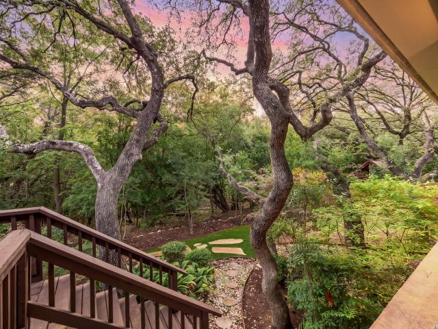 35 Inwood Manor, San Antonio, TX 78248 | MLS #1959 | Compass