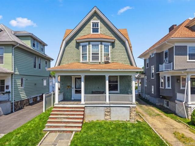 35 Jackson St, New Rochelle, NY 10801