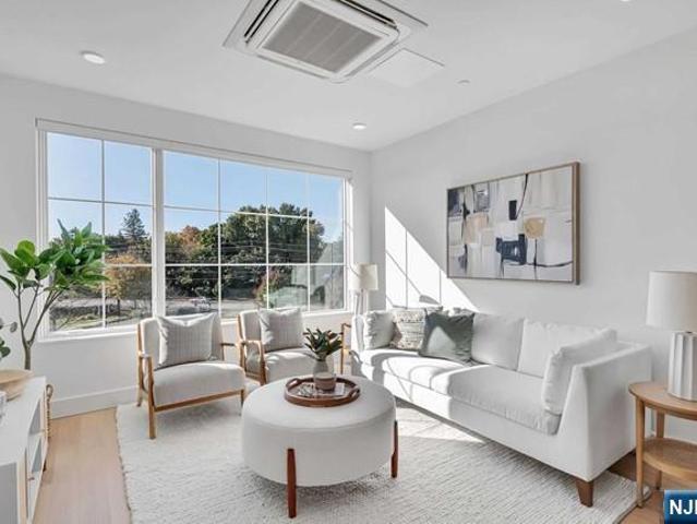 35 Jefferson Avenue # 200